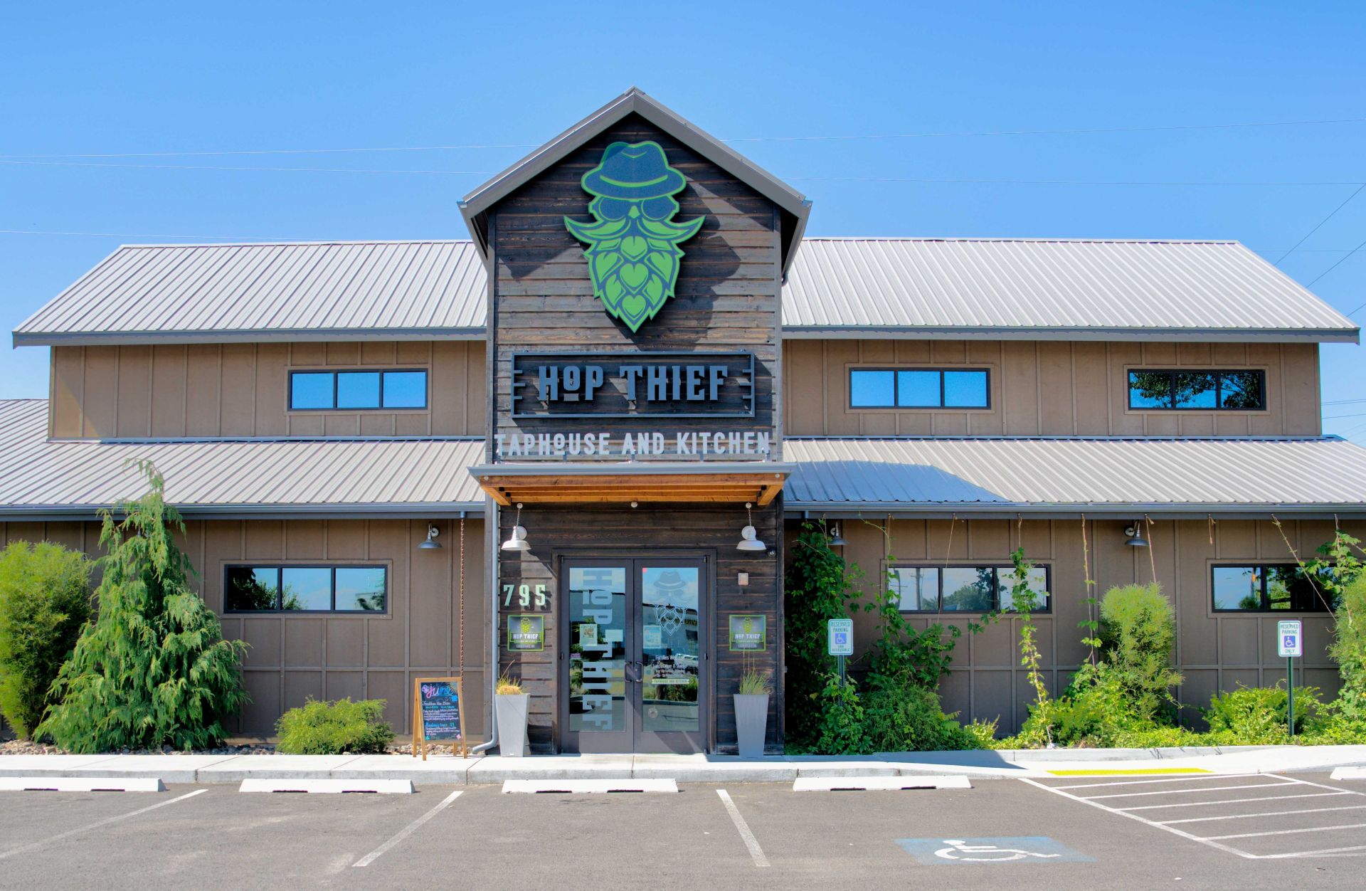 Hop Thief Taphouse & Kitchen